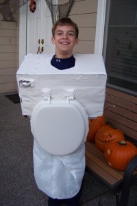 KIDS: DIY toilet costume